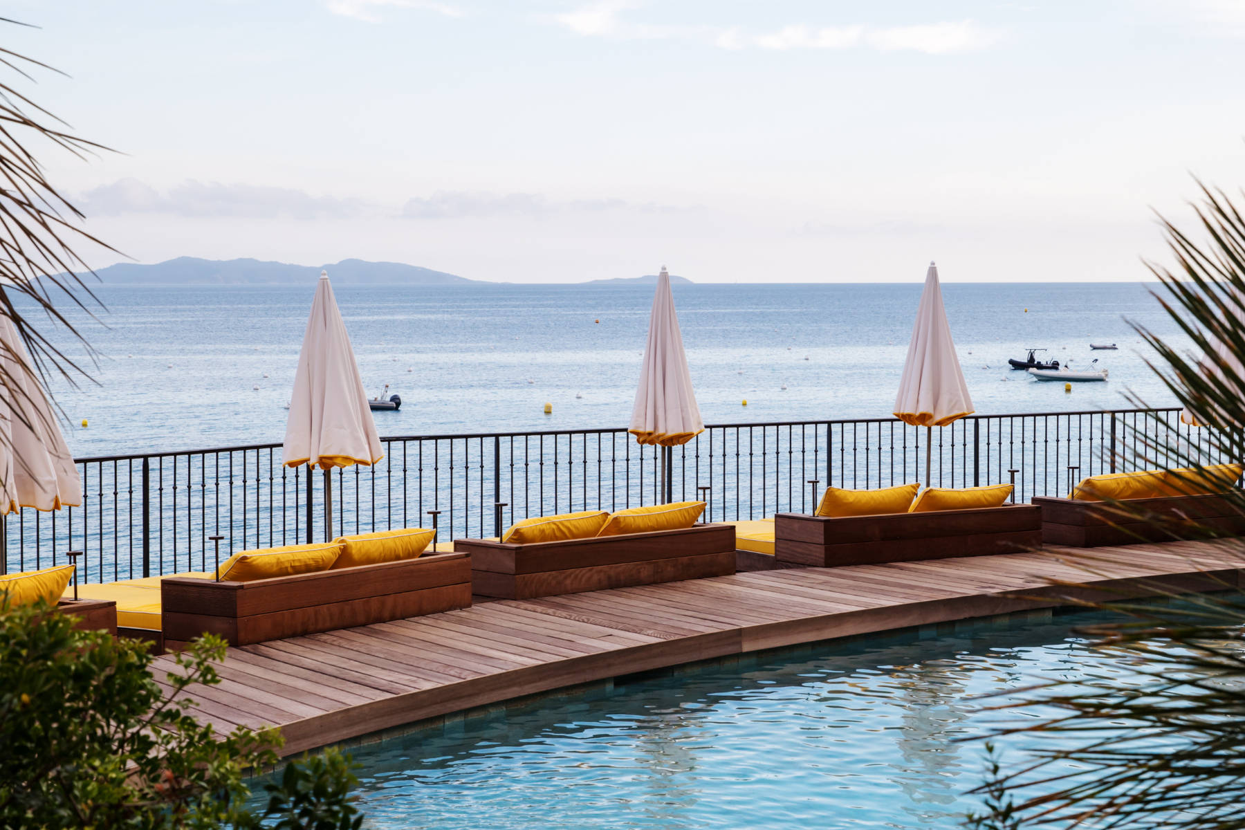 Le Bailli de Suffren : notre hôtel au bord de la mer Méditerranée - Le ...